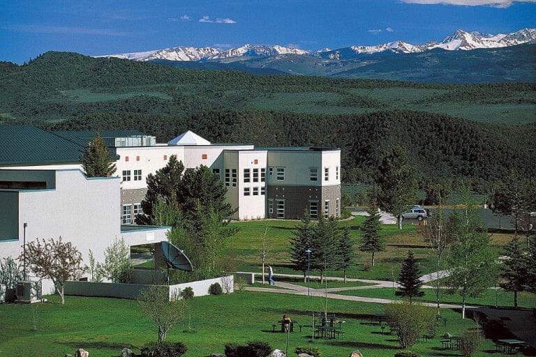 Education - Glenwood Springs Chamber Resort Association